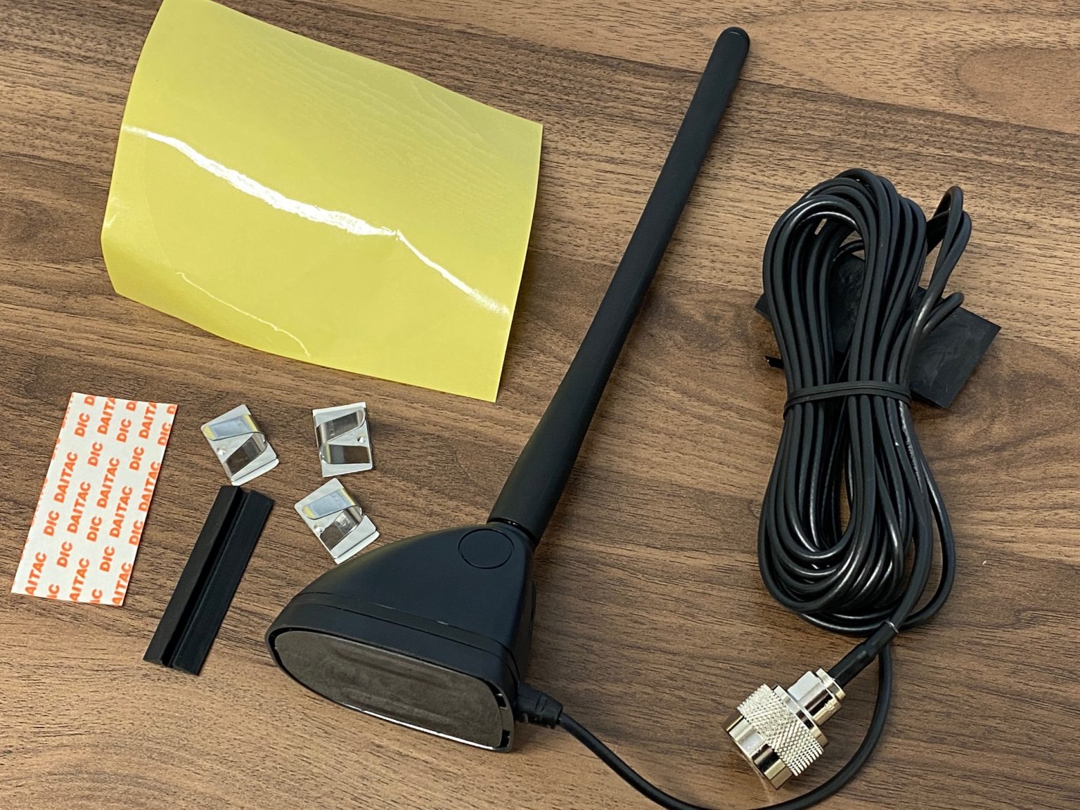 覆面パトカーアンテナと同等のアンテナが手に入る | YouTuberももすけのブログ